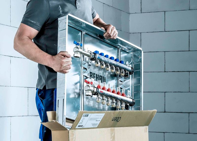 Flächenheizung und -kühlung | REHAU