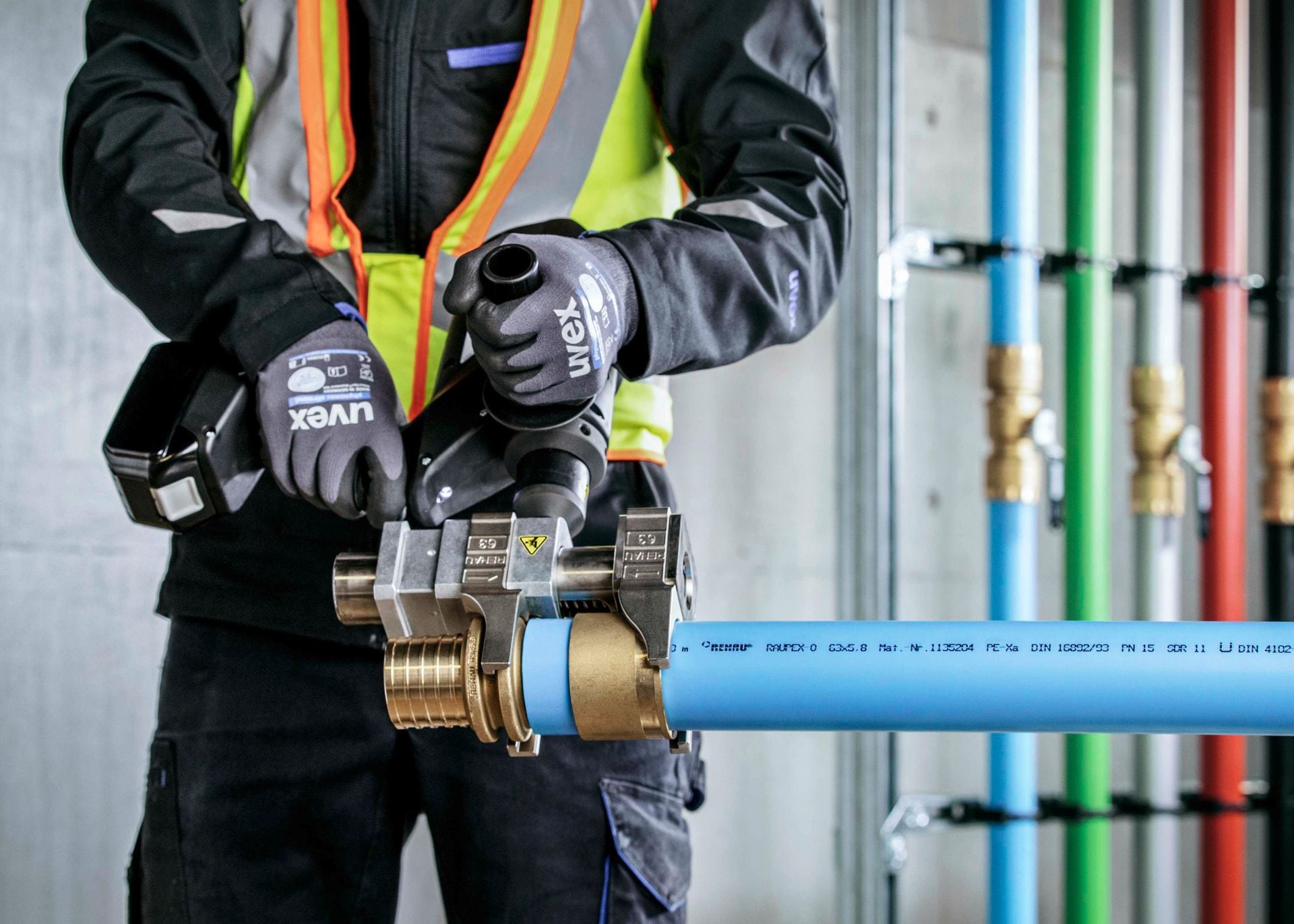 Industrial pipe system made of polyethylene PE-Xa | REHAU