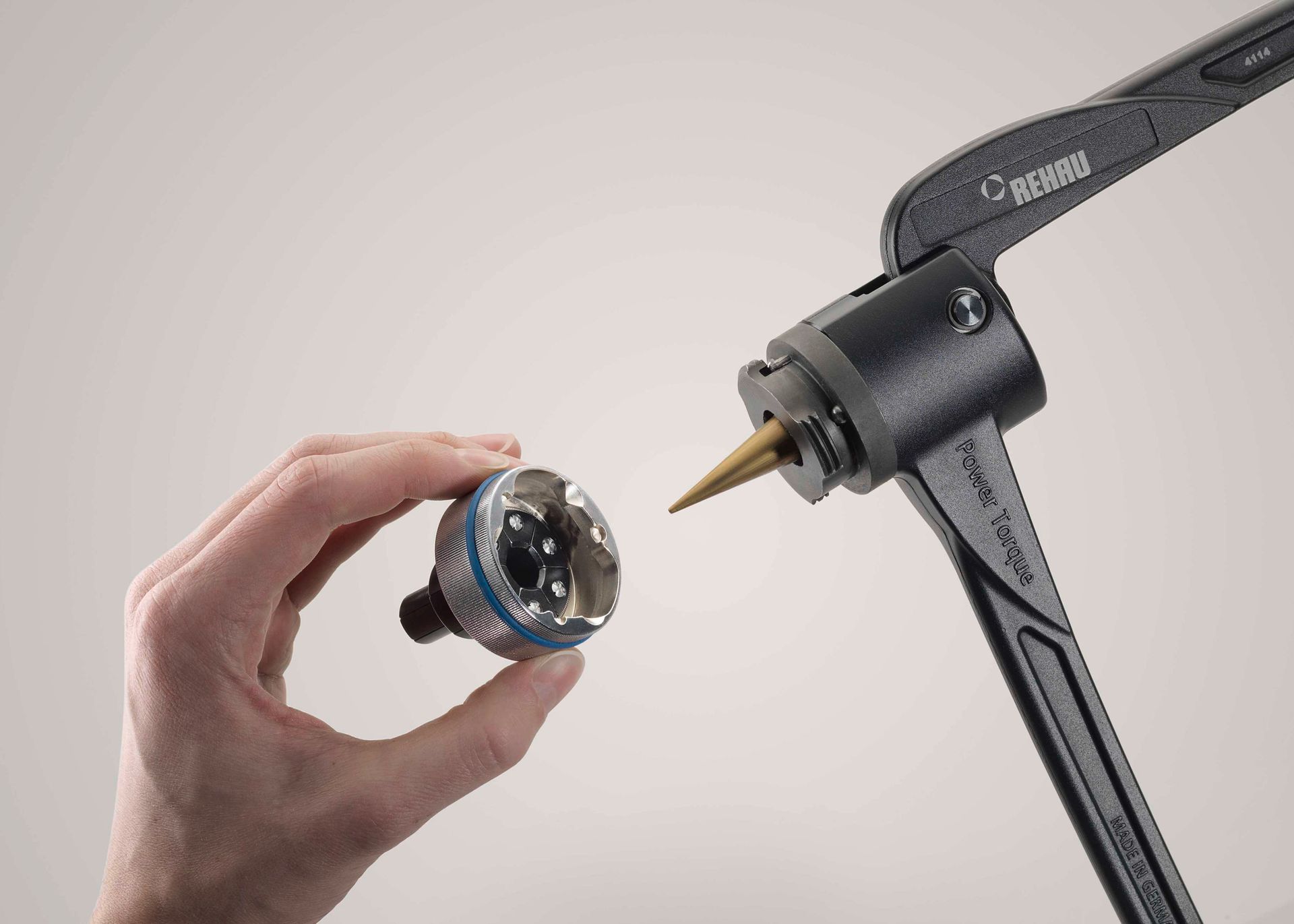 RAUTOOL installation tool | REHAU