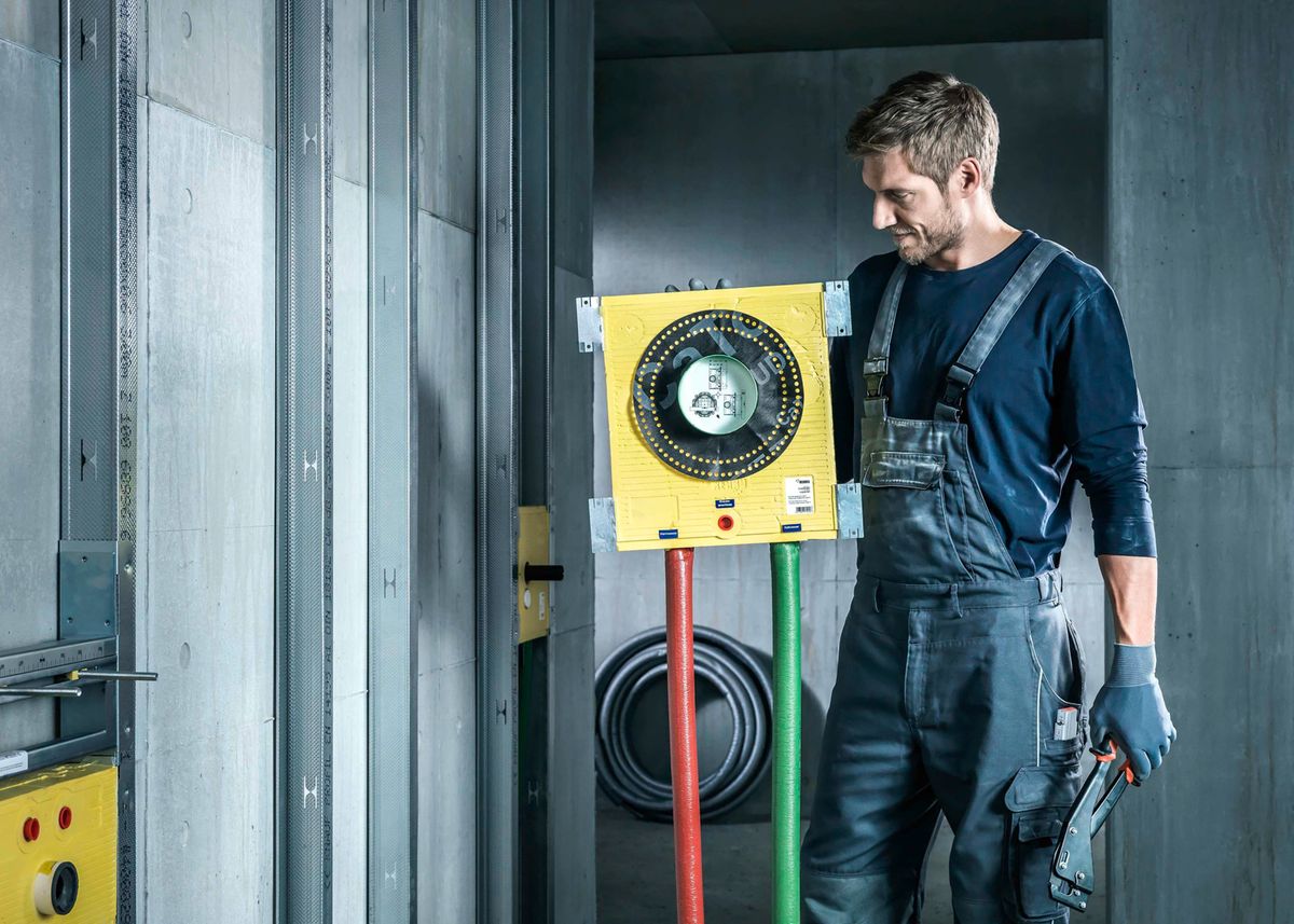 Plumbing and drinking water | REHAU