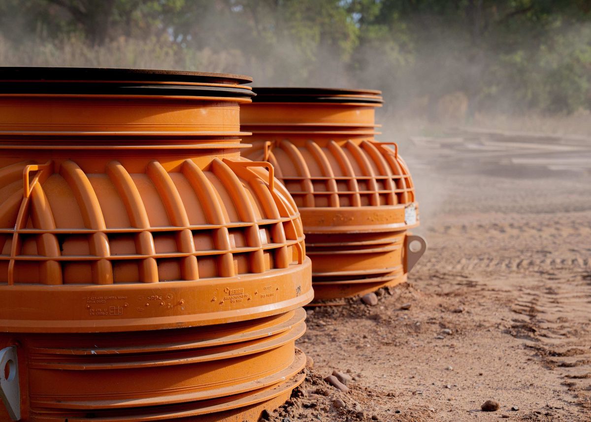 Wastewater chambers and chamber systems from REHAU